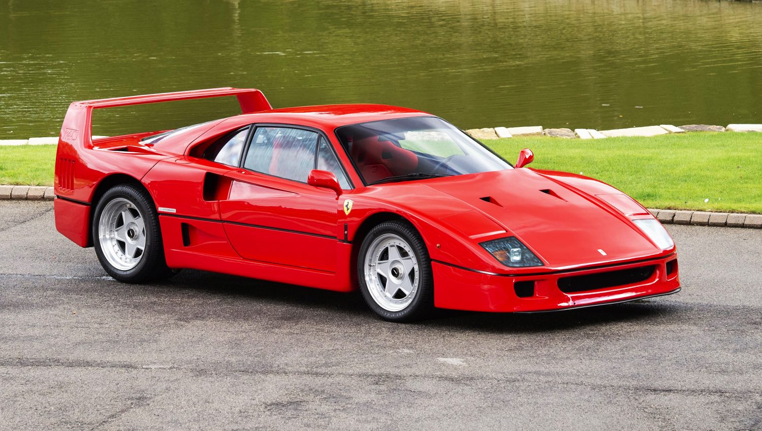 FERRARI F40 Poster Print - prints4u